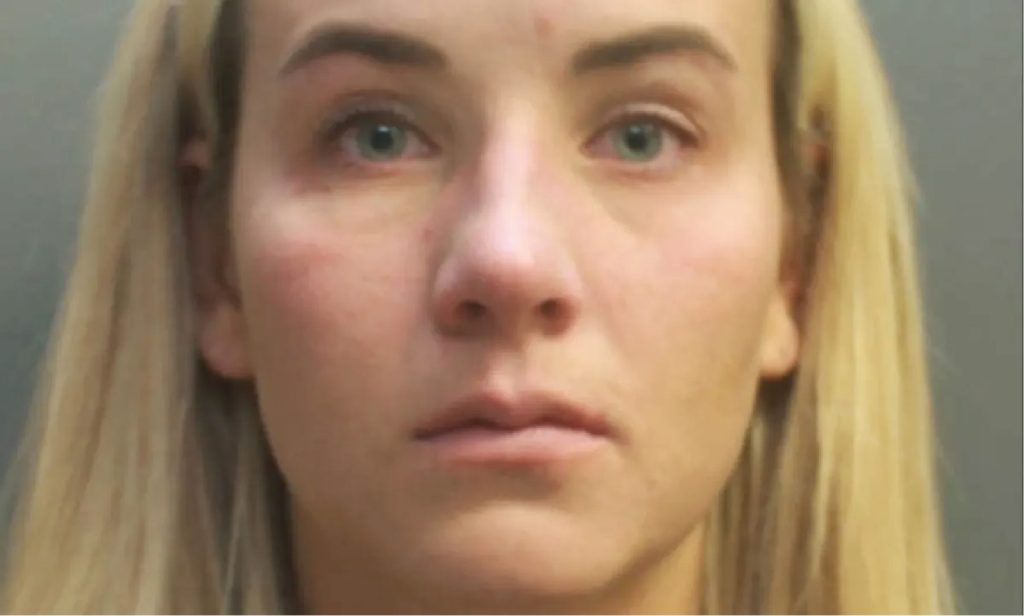 Prisoner who had 'secret phone sex' with female guard fired - World News